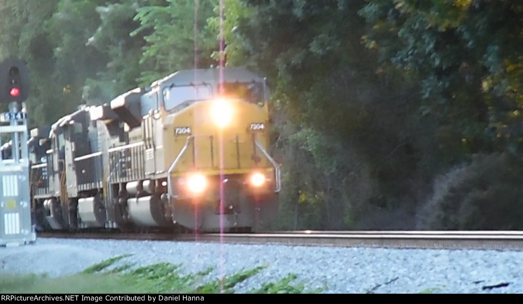 NS SD90MAC leads 16A at MP 534 - Taken from video